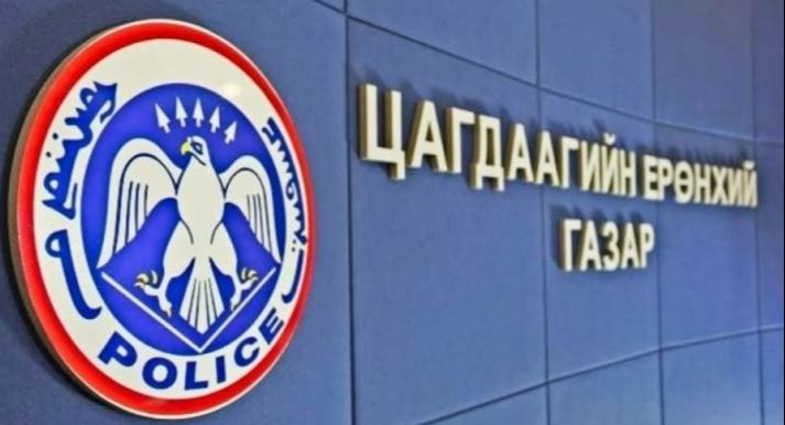 Өсвөр насны хүүхдүүд автомашин хулгайлж хар тамхи татжээ